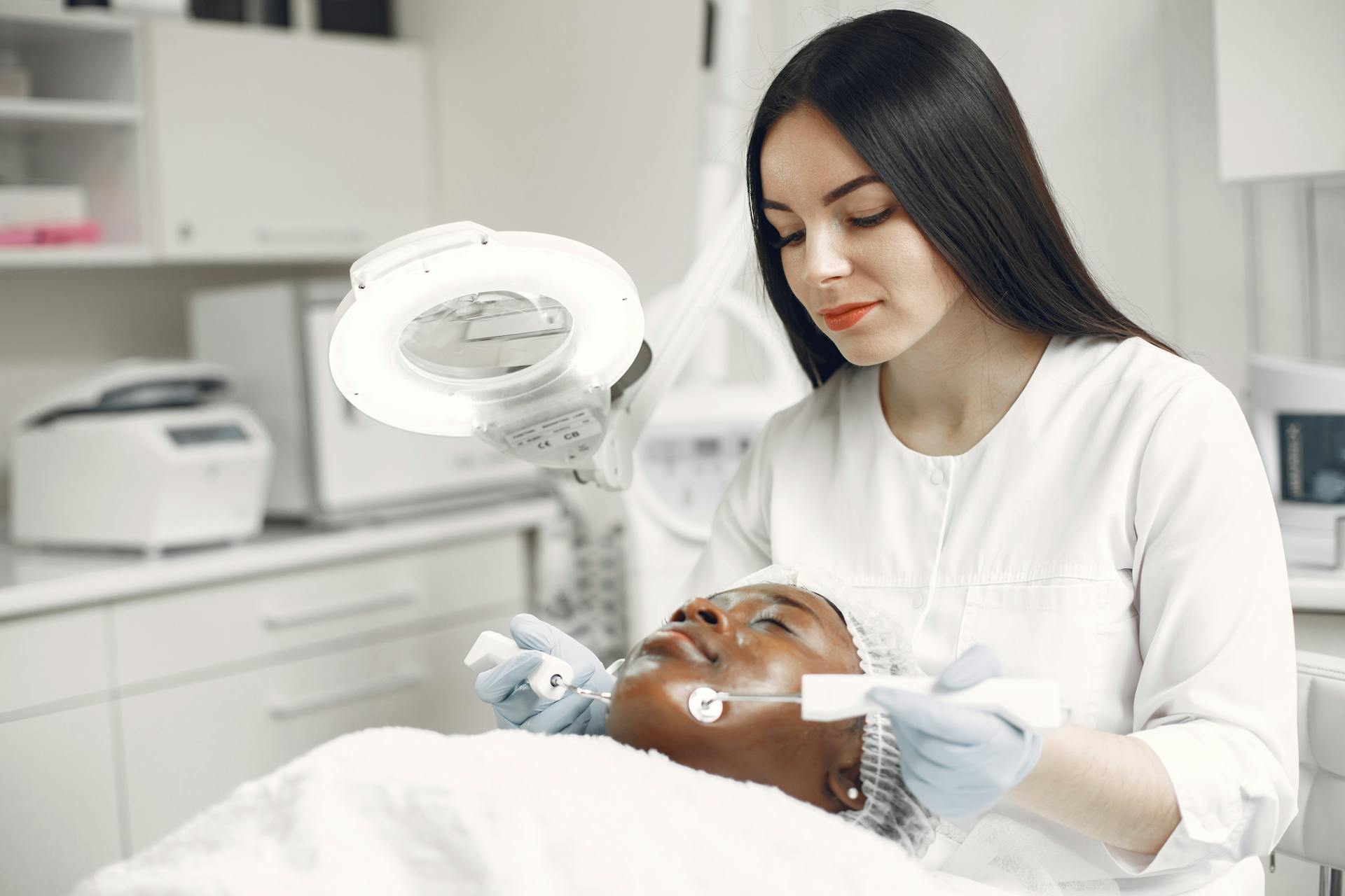 Why Seeing a Dermatologist Is Essential for Your Skin Health - Beauty ...